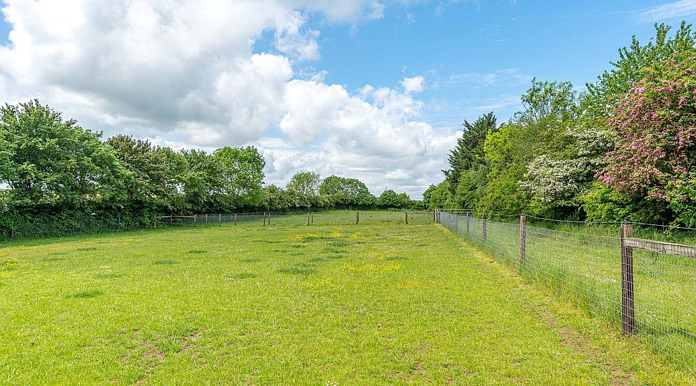 Property for Sale Navenby LINCOLNSHIRE | Rural Scene